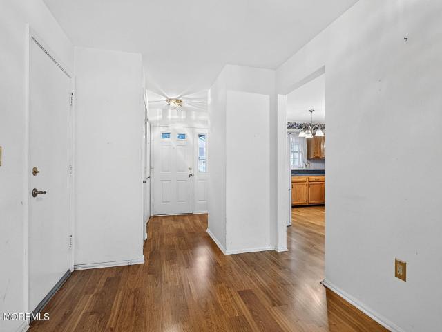 85 Woodshill Drive N