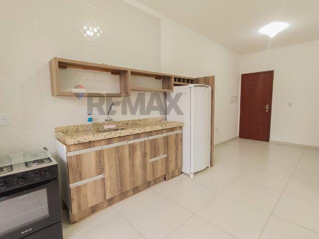 85 Área Útil Apartamento Alugar, 2 Dormitórios localizado em Servidão Luís Flor Francisco, 435, Ingleses do Rio Vermelho, Florianópolis, Santa Catarina, 88058493 | Brasil