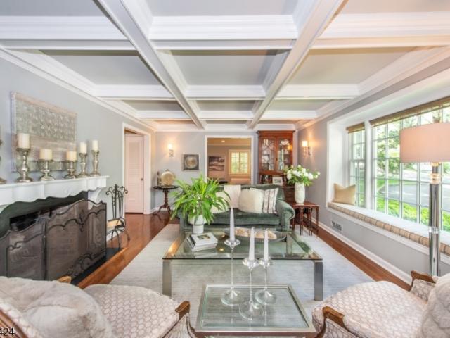 85 Athens Rd