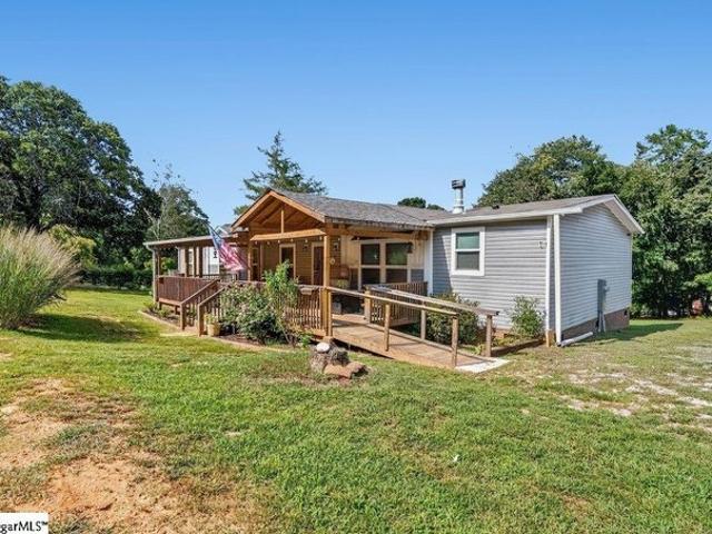 85 Beech Branch Ln, Gray Court, SC 29645