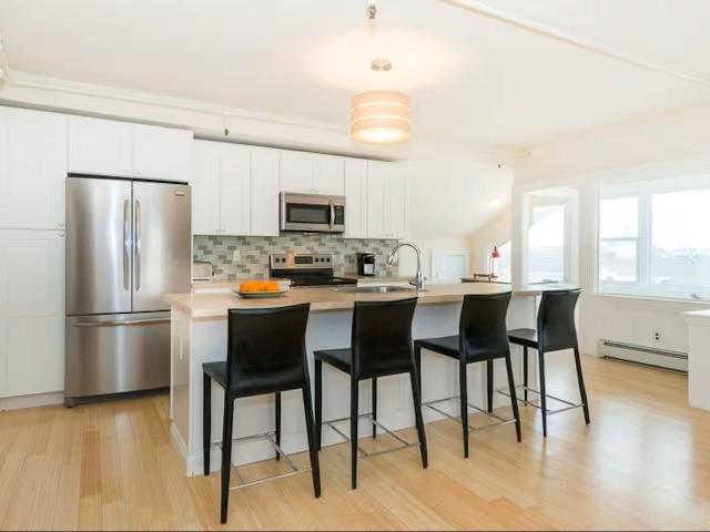 85 Brown Avenue