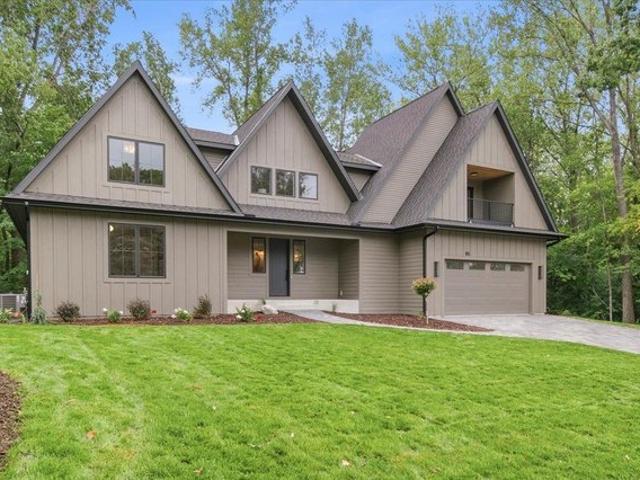 85 Brentwood Ave, Excelsior, MN 55331