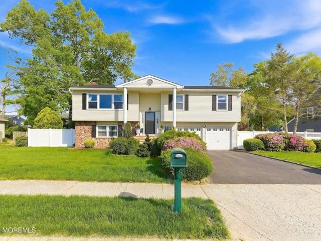 85 Bristlecone Dr, Howell, NJ 07731