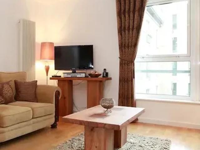 85 Canongate, City of Edinburgh, EH8 8DD, United Kingdom | 2 bed apartment for rent #154625726 | Rentberry