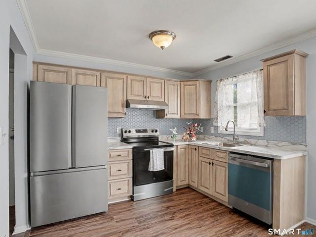 85 Carriage Path S Unit 85, Milford, CT 06460