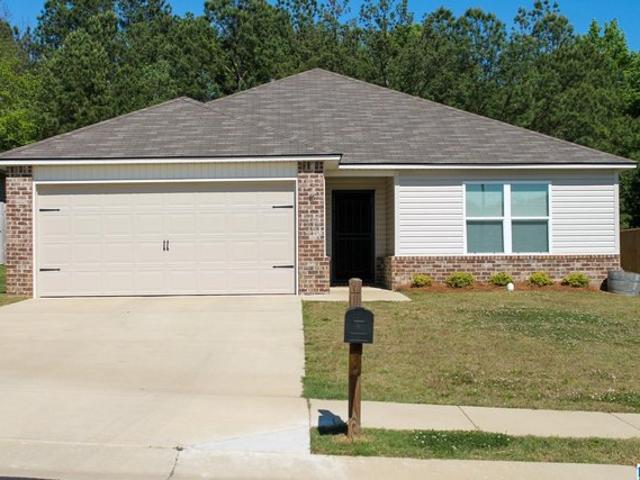 85 Cedar Ct, Pell City, AL 35125