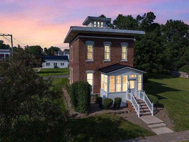 85 Columbia St, Clyde, NY 14433