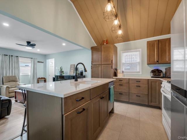 85 Edgewater Park Drive 85C