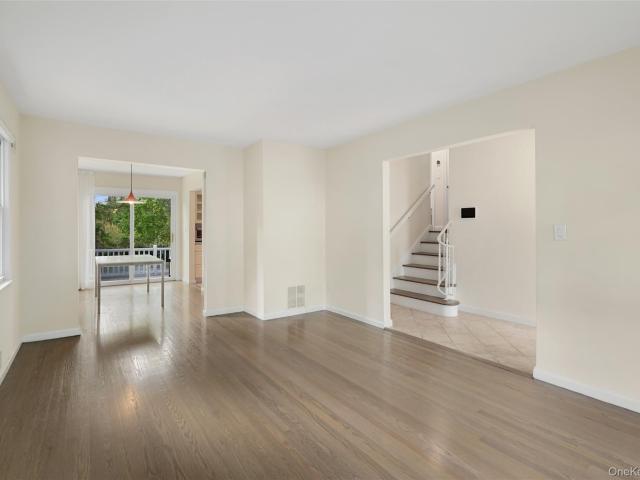 85 Ewart Street