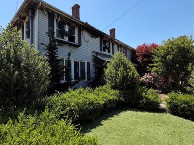 85 Falls Rd, Badin, NC 28009
