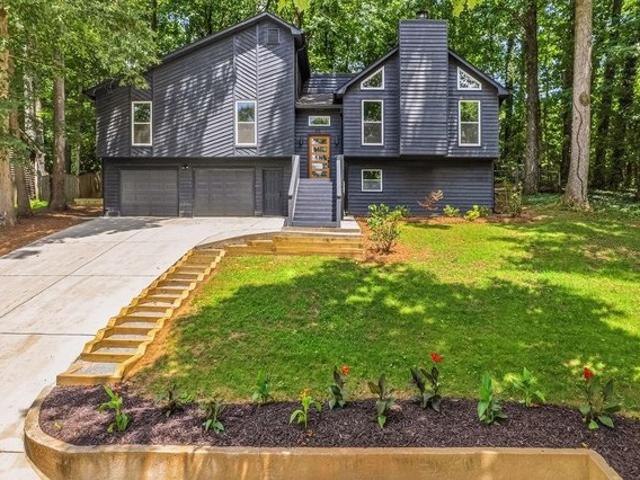 85 Geraldine Dr SE, Smyrna, GA 30082
