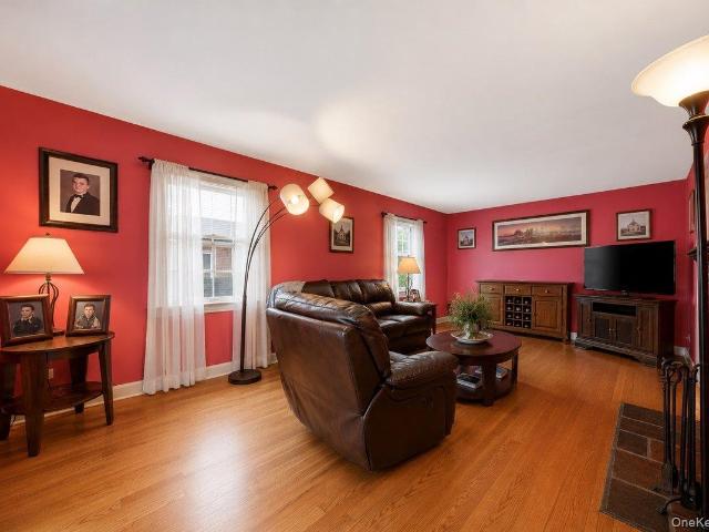 85 Halstead Avenue