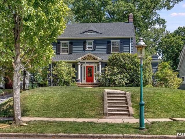 85 Hawthorne Ave, Glen Ridge, NJ 07028