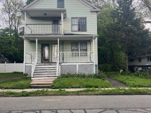 85 Hicks St, Meriden, CT 06450