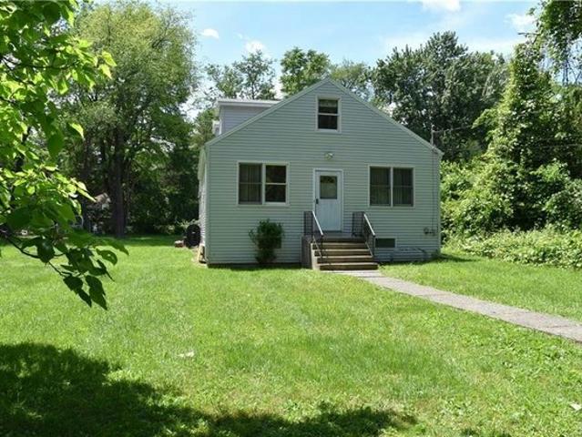 85 Holloran Rd, New Windsor, NY 12553