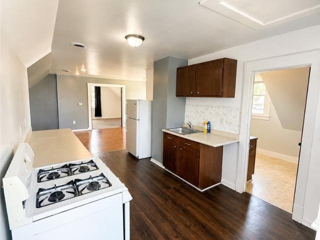 85 Klas Avenue