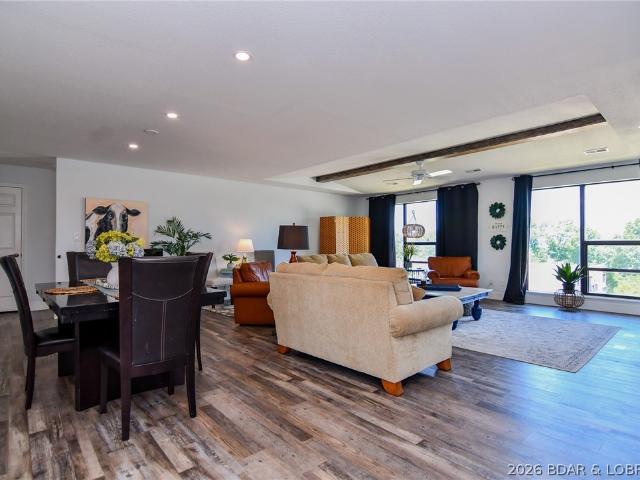 85 La Jolla Drive 3A