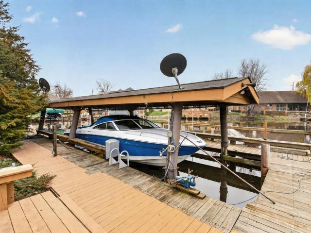 85 lake rest avenue