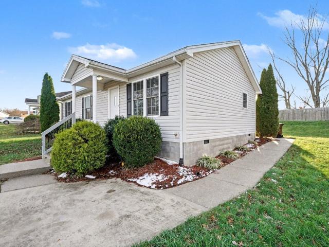 85 Lakeview Circle