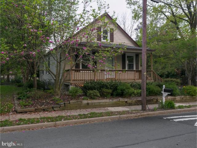 85 Lawn Park Avenue
