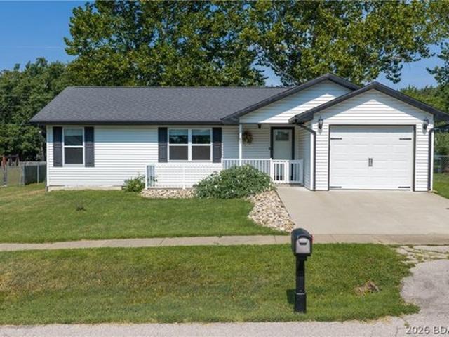 85 Leonard North St, Camdenton, MO 65020
