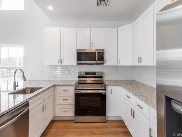 85 Ledge Court