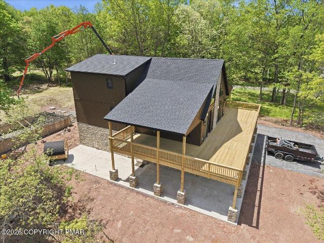 85 McKuen Way