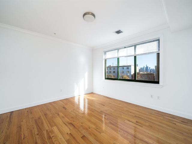 85 Maple St Unit 2M, Weehawken, US, NJ