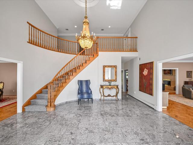 85 Meadow Woods Rd, Great Neck, NY 11020 | MLS #980428 | Compass