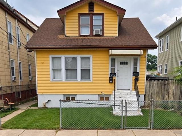 85 N 11th St, Paterson, NJ 07522