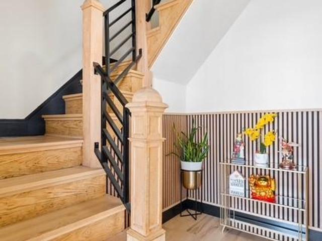 85 Nagle Street