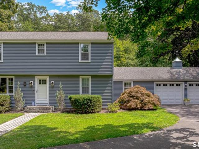 85 Oakcliff Rd, Middletown, CT 06457