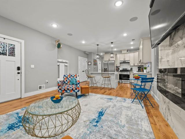 85 Oxford Ave # 1