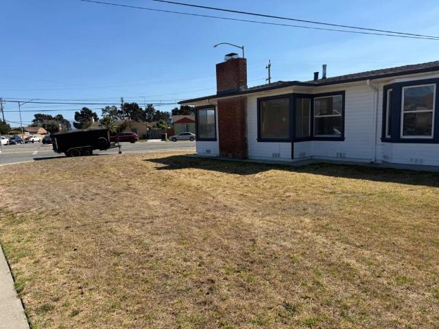 85 Paloma Avenue