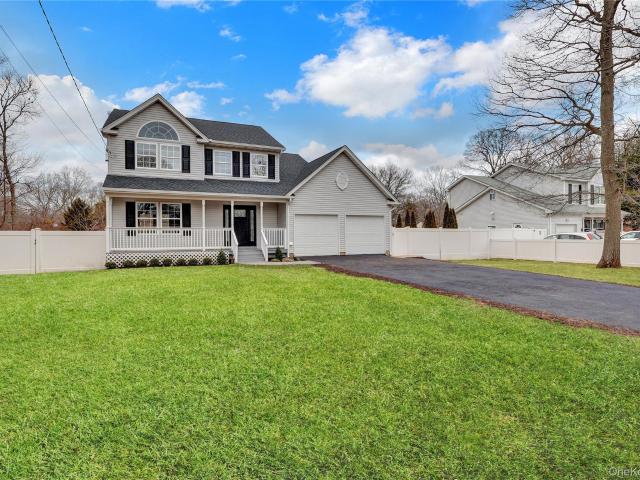 85 Patchogue Ave, Mastic, NY 11950 | MLS #980505