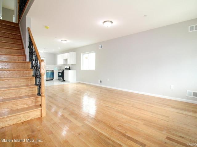 85 Perry avenue