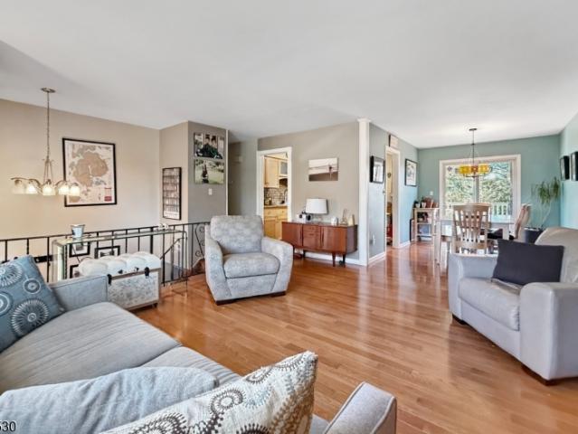85 Powderhorn Dr
