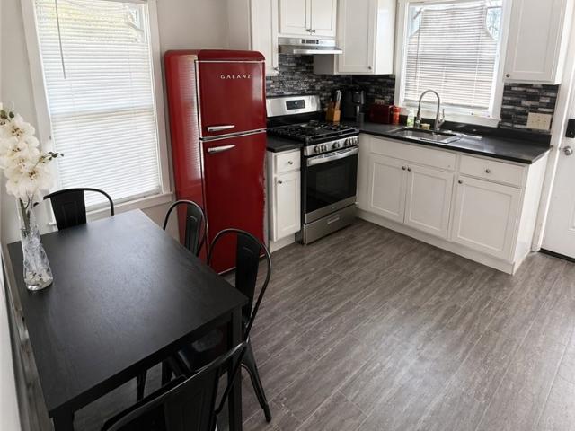 85 Pleasant Street