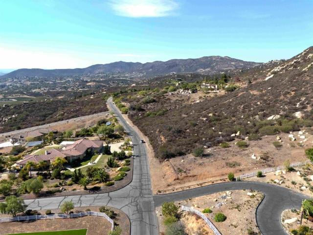 85 Presilla Dr 85