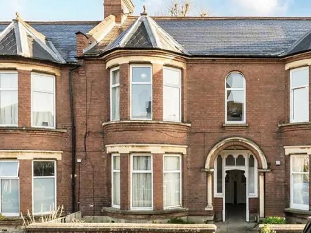 85 Radbourne Road, London, SW12 0ED, United Kingdom | 1 bed apartment for rent #140397840 | Rentberry
