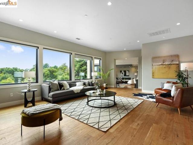 85 Roble Rd, Oakland, CA 94618