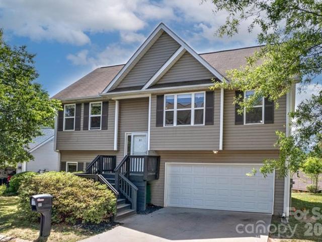 85 Rotunda Cir, Asheville, NC 28806