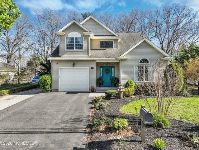 85 Squankum Rd, Tinton Falls, NJ 07724