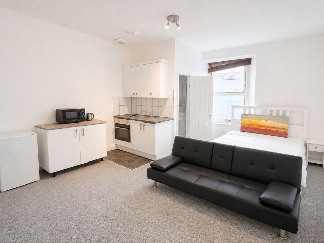 85 Stackpool Road, Bristol BS3, Studio to rent, £850 pcm | PrimeLocation