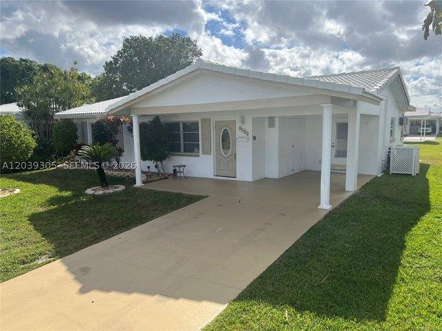 8604 NW 59th Pl, Tamarac, FL 33321