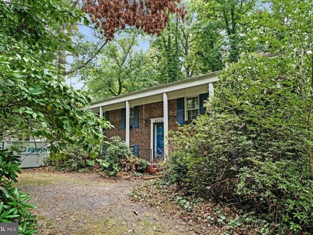 8604 Ardfour Ln, Annandale, VA 22003