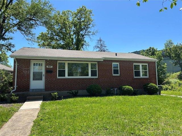 8604 Red Bud Ave, Richmond Heights, MO 63117