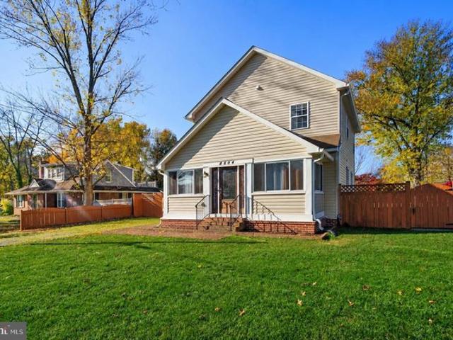8604 Woodlawn Ct, Alexandria, VA 22309