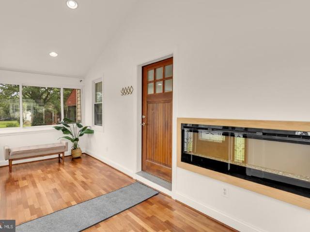 8604 Woodlawn Court