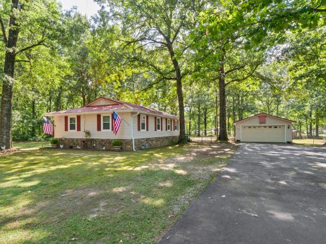 8604 Yellow Oak Drive